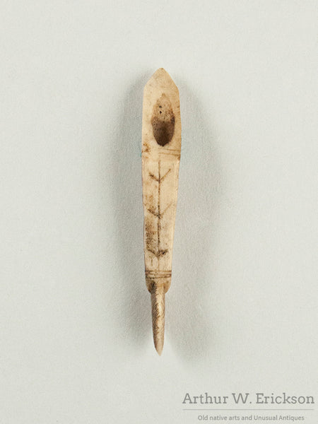 Eskimo Miniature Toggle Harpoon with Scrimshaw